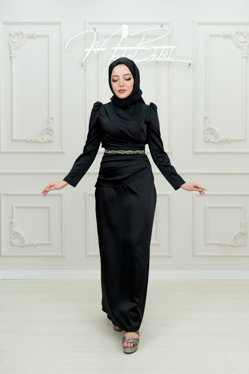 Nesrin Kemer Taş Detay Bel Drape Saten Tesettür Kalem Abiye Siyah ...